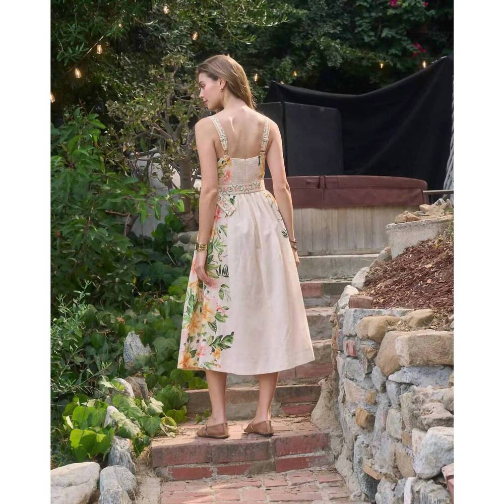 Moon River | Dresses | New Moon River Sleeveless Square Neck Floral ...